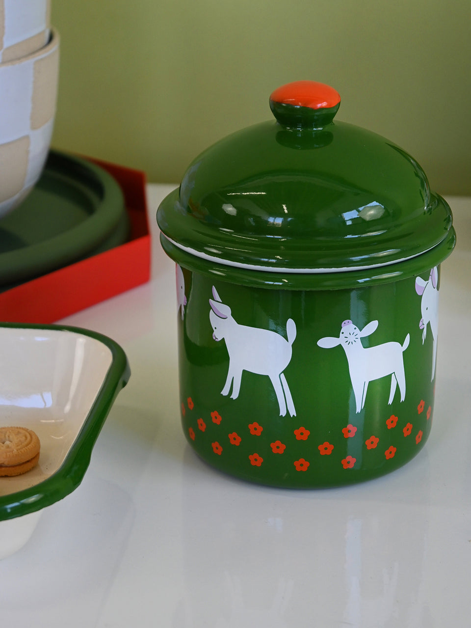 "GOAT" Enamel container